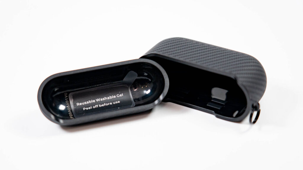 高価なAirPods Proをしっかりガード。アラミド繊維の質感に満足度高め「PITAKA Air Pal Mini for AirPods ...